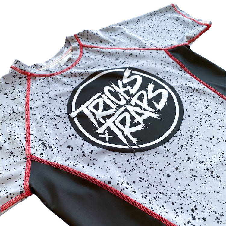 Gravel Short Sleeve Rash Guard – Tricks and Traps